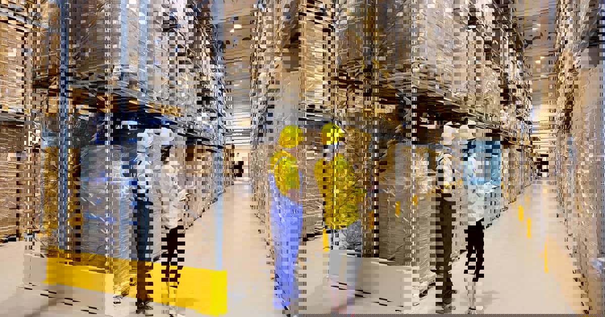 What is Stock Control? Definition, Methods, Systems