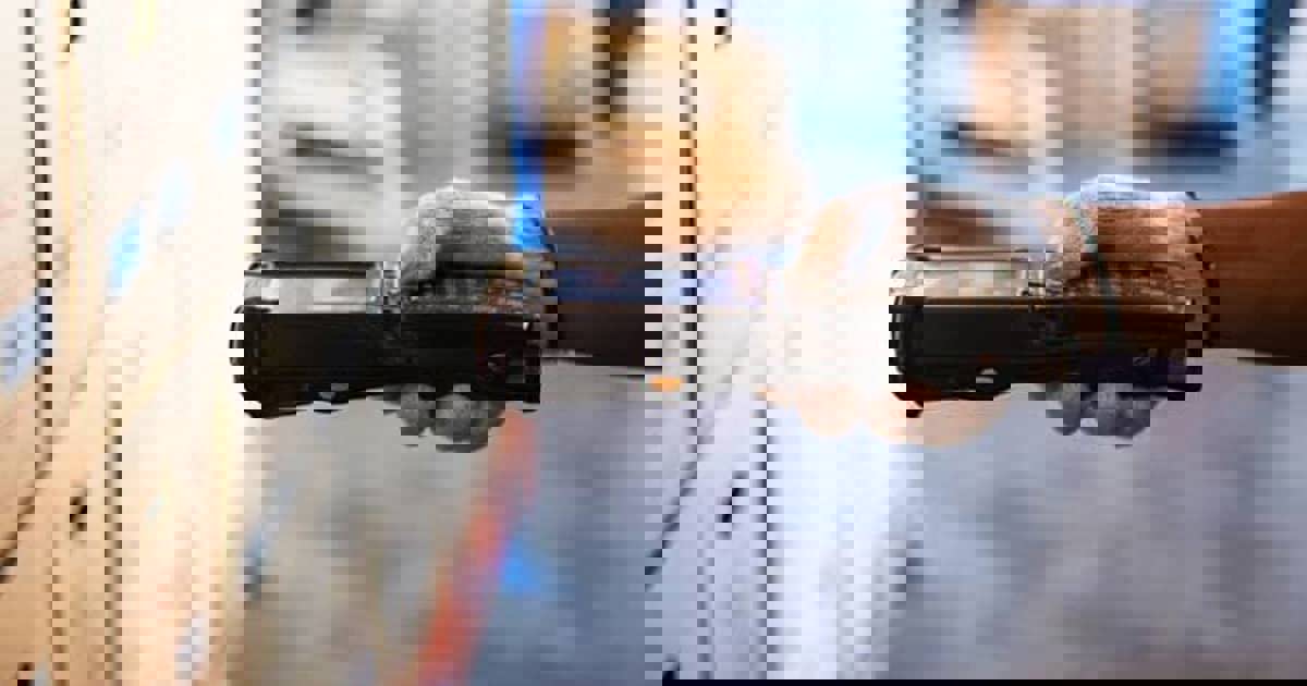 Batch Production: Definition, Pros & Cons, Methods & Examples