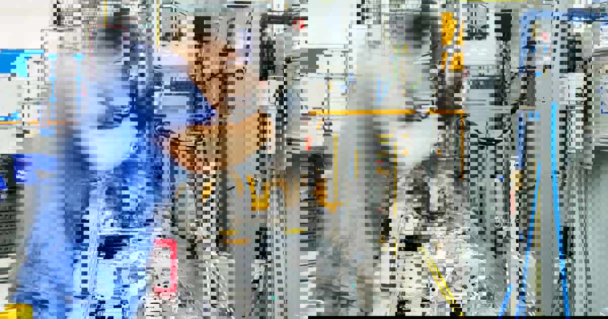 OEM vs ODM explained – what’s best for manufacturers? - Unleashed Software